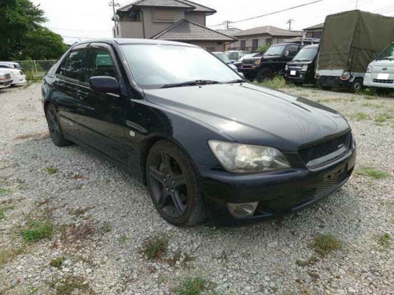 Used 2004 TOYOTA ALTEZZA GH-SXE10 | SBI Motor Japan