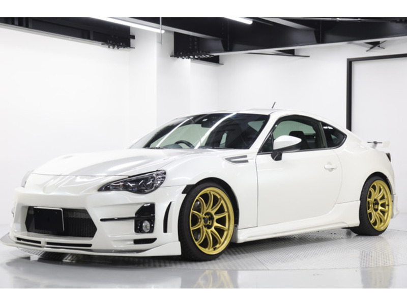 Used 2014 SUBARU BRZ ZC6 | SBI Motor Japan