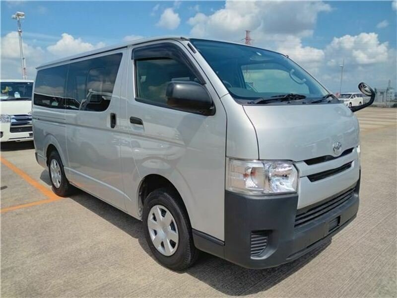 Used 2017 TOYOTA HIACE VAN KDH206V | SBI Motor Japan