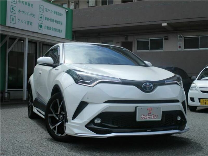 Used 2018 TOYOTA C-HR ZYX10 | SBI Motor Japan