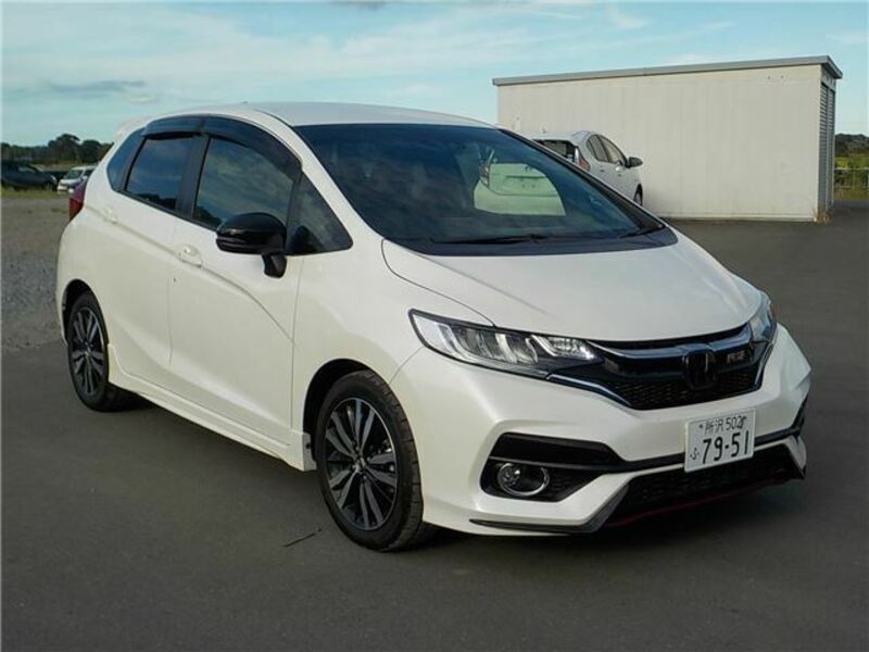 Used 2017 HONDA FIT GK5 | SBI Motor Japan