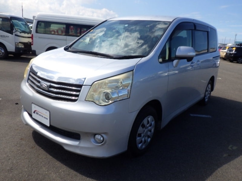 Used 2010 TOYOTA NOAH DBA-ZRR70G | SBI Motor Japan