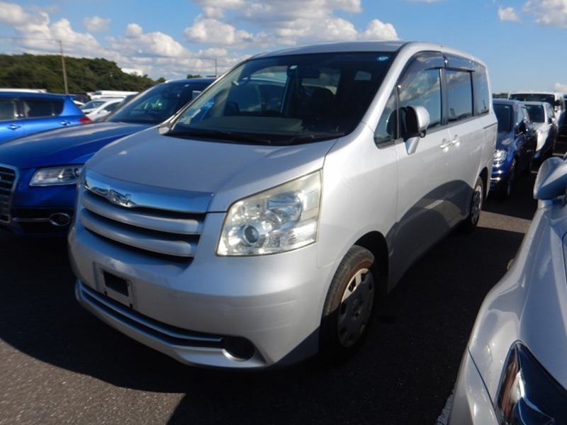 Used 2007 TOYOTA NOAH DBA-ZRR70G | SBI Motor Japan