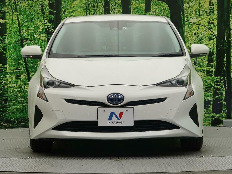Used 2018 TOYOTA PRIUS ZVW50 | SBI Motor Japan