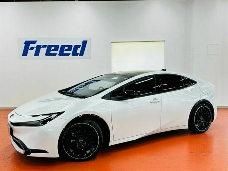 Used 2023 TOYOTA PRIUS PHV MXWH61 | SBI Motor Japan