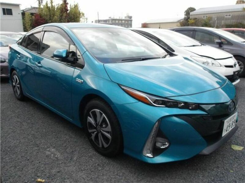 Used 2017 TOYOTA PRIUS PHV ZVW52 | SBI Motor Japan