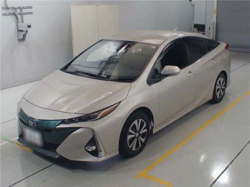 Used 2018 TOYOTA PRIUS PHV ZVW52 | SBI Motor Japan