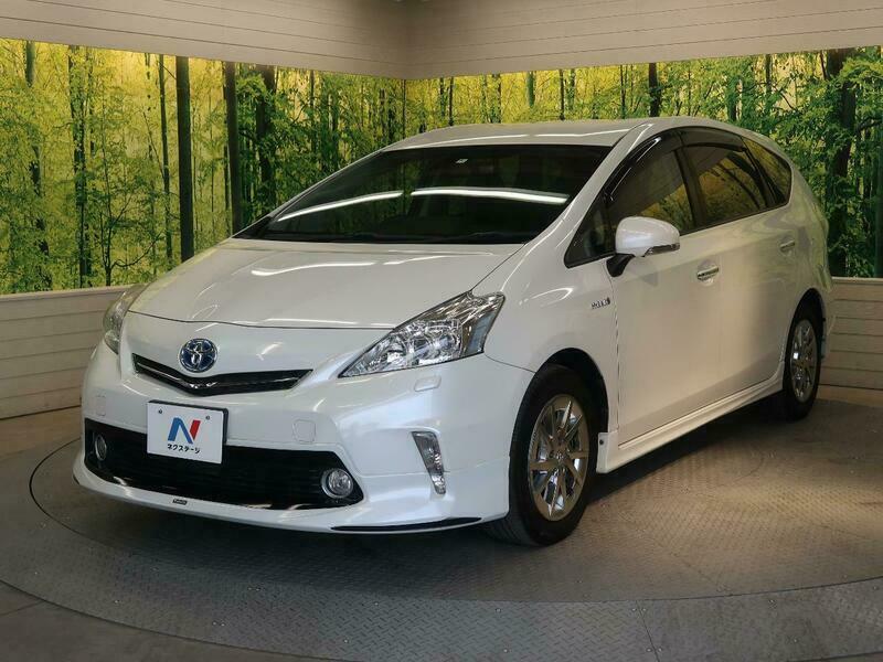 Used 2014 TOYOTA PRIUS ALPHA ZVW41W | SBI Motor Japan