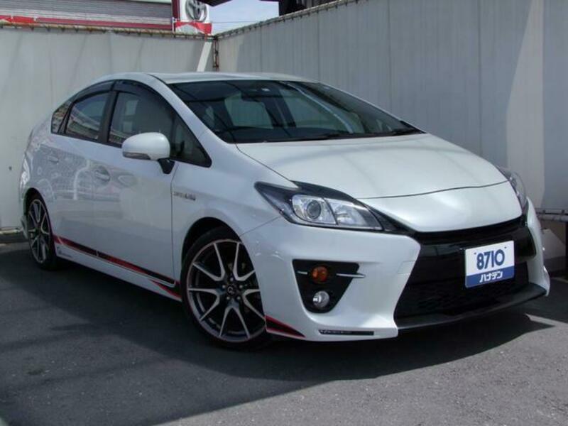 Used 2014 TOYOTA PRIUS DAA-ZVW30 | SBI Motor Japan