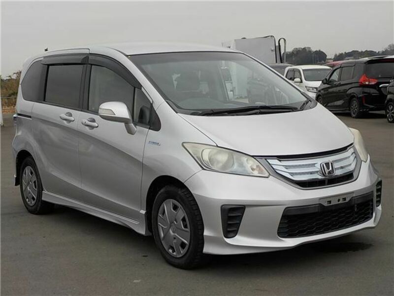 Used 2013 HONDA FREED GP3 | SBI Motor Japan