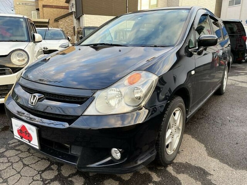 Used 2005 HONDA STREAM RN4 | SBI Motor Japan