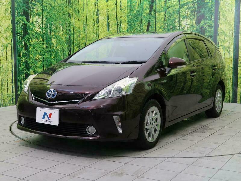 Used 2014 TOYOTA PRIUS ALPHA ZVW41W | SBI Motor Japan
