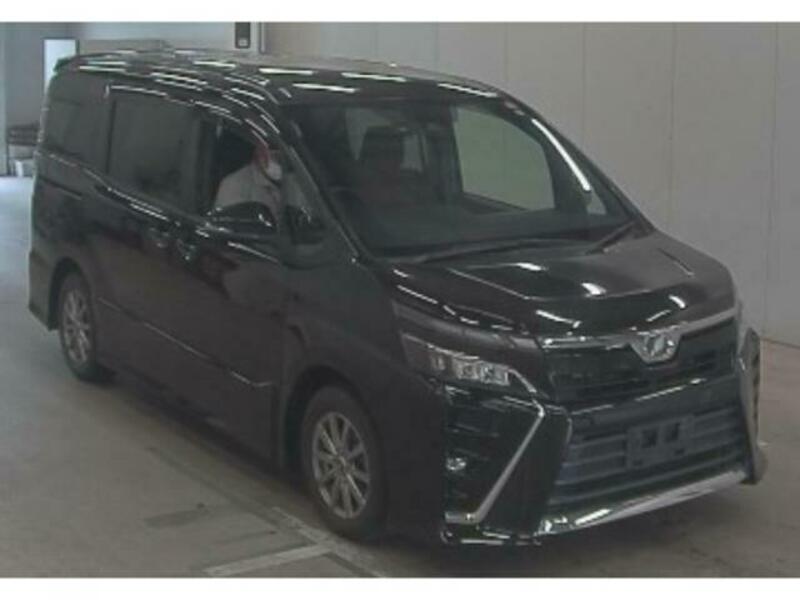 Used 2017 TOYOTA VOXY DBA-ZRR80W | SBI Motor Japan